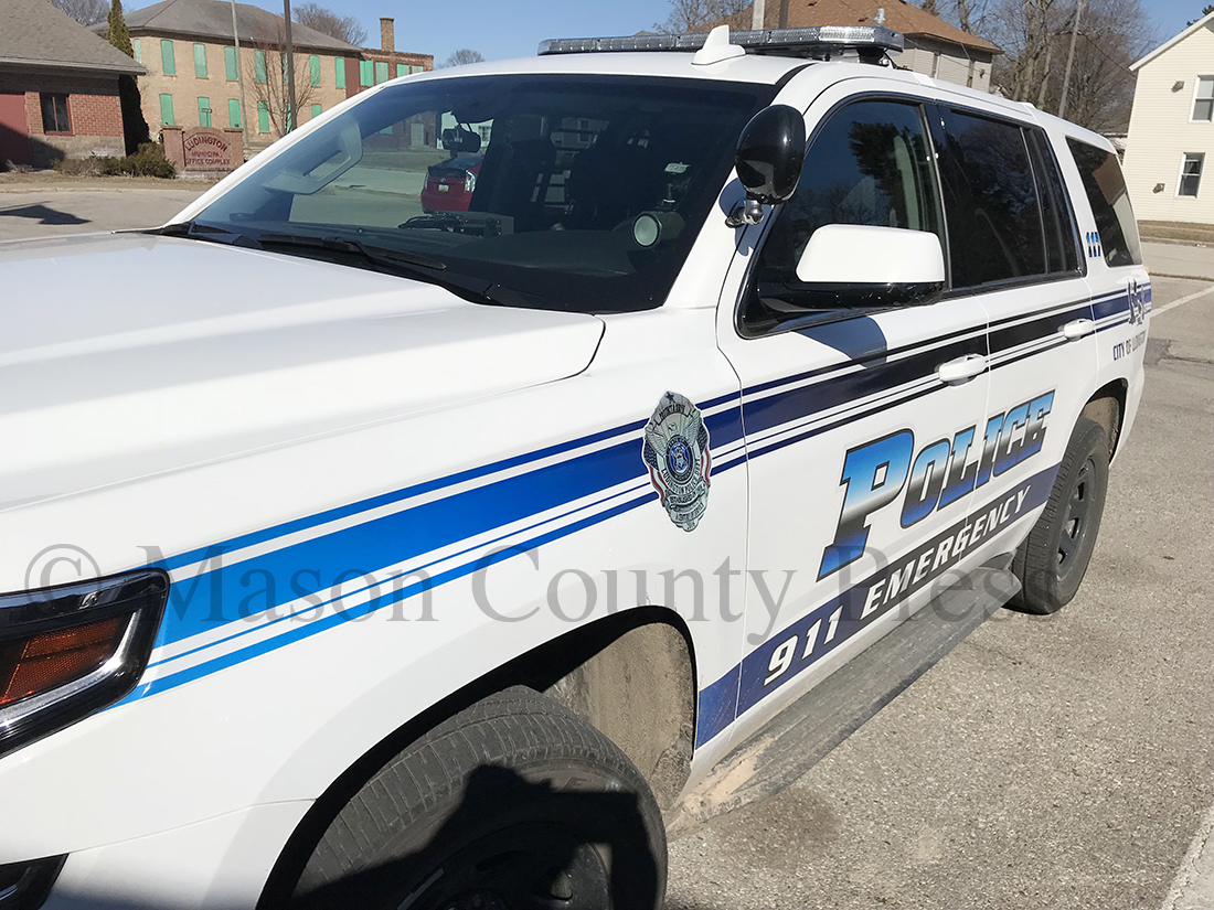 ‘Water bullets’ fired at ice cream parlor customers, beach goers ...