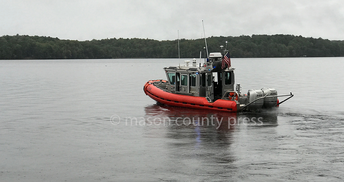 Passengers safe after boat takes on water | MasonCountyPress.com