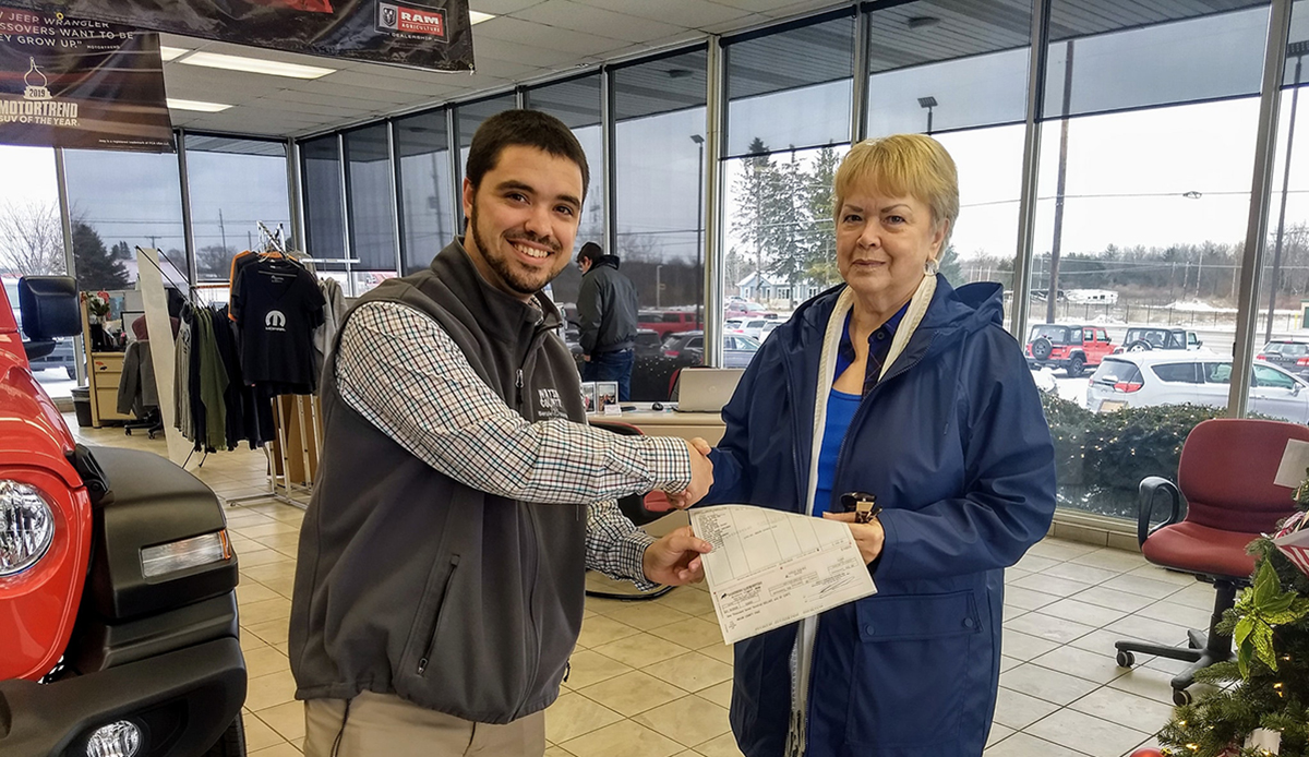Watson donates to Mason County PAWS. | MasonCountyPress.com