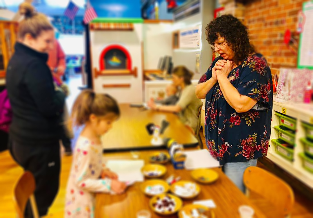 The Makers: Knittin’ with Deb Borema. | MasonCountyPress.com
