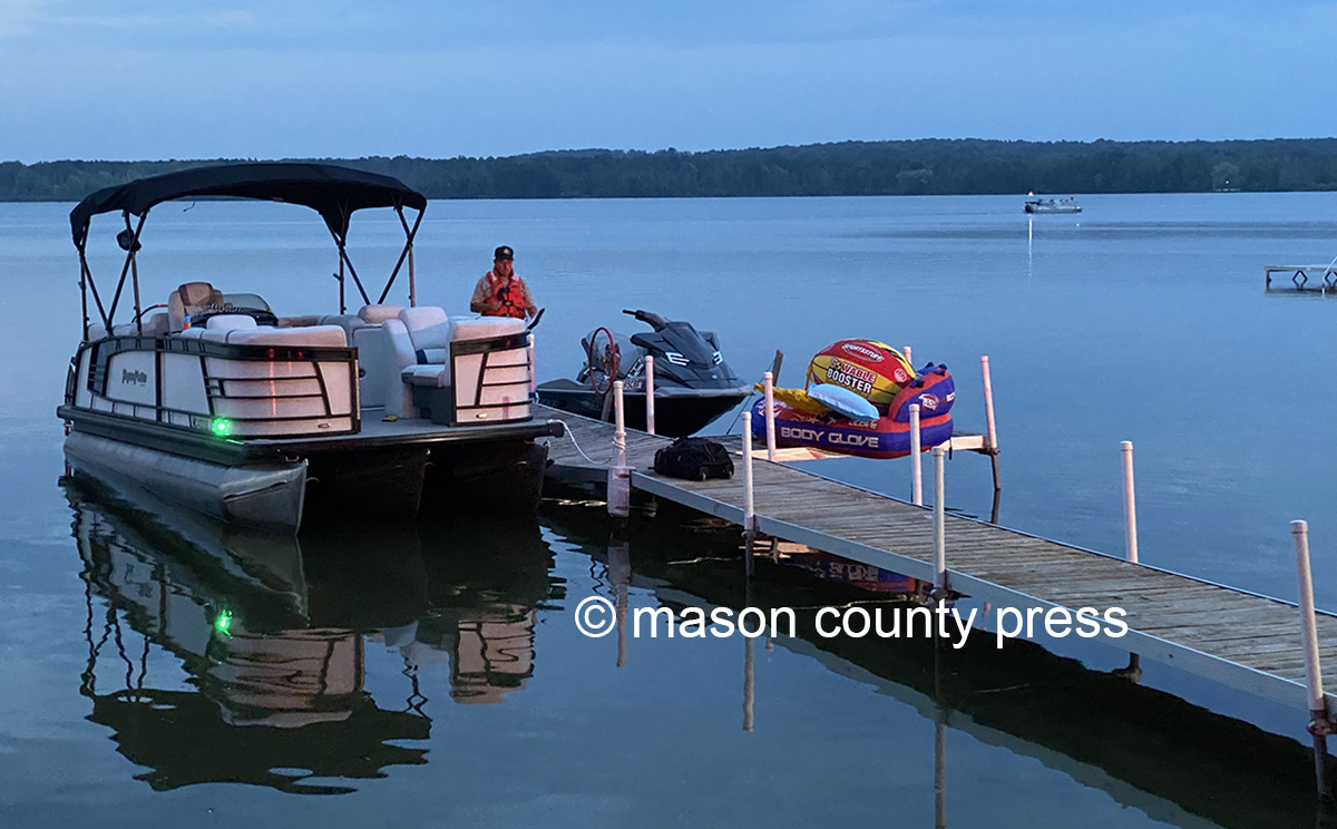 Search continues for missing boater presumed to have drowne ...