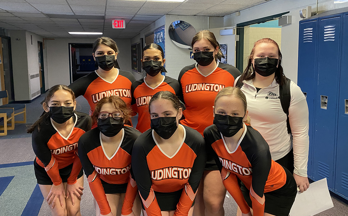 Full Court Press: LHS competitive cheer. | MasonCountyPress.com