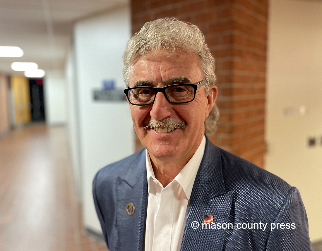 Squires re-elected to county commission | MasonCountyPress.com