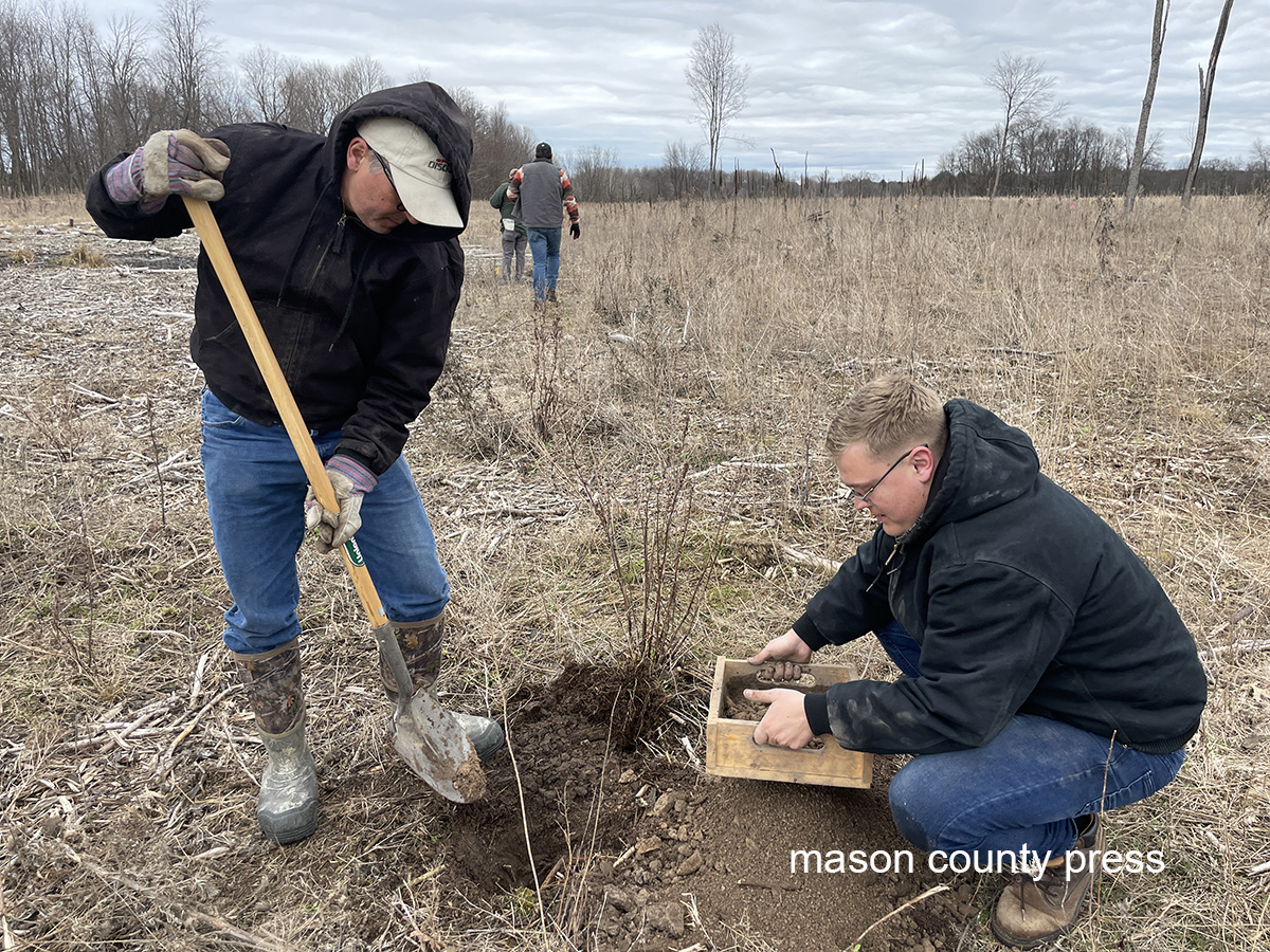 VIDEO: Conservationists conduct archeological dig on Grant Twp. farm ...