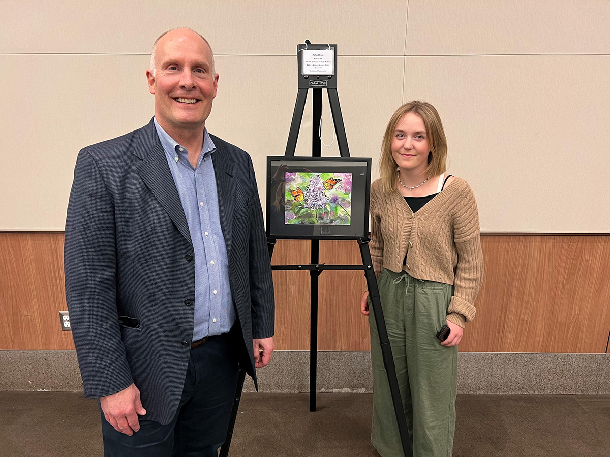 LHS’s Julia Reed wins 2nd Congressional District art competition ...