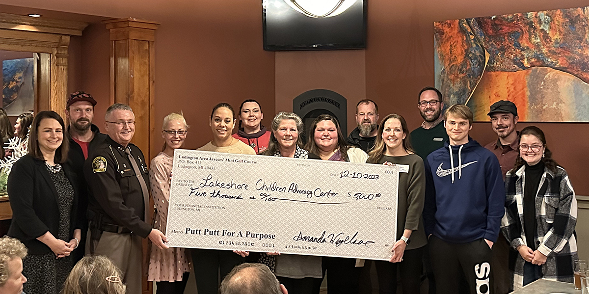 Jaycees award $15,000 in grants; raise funds for July 4 fireworks ...