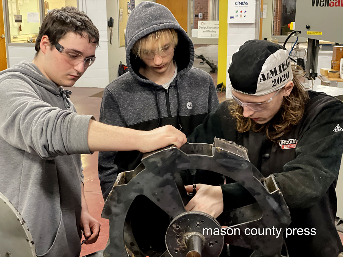 VIDEO: Designing the perfect water wheel | MasonCountyPress.com