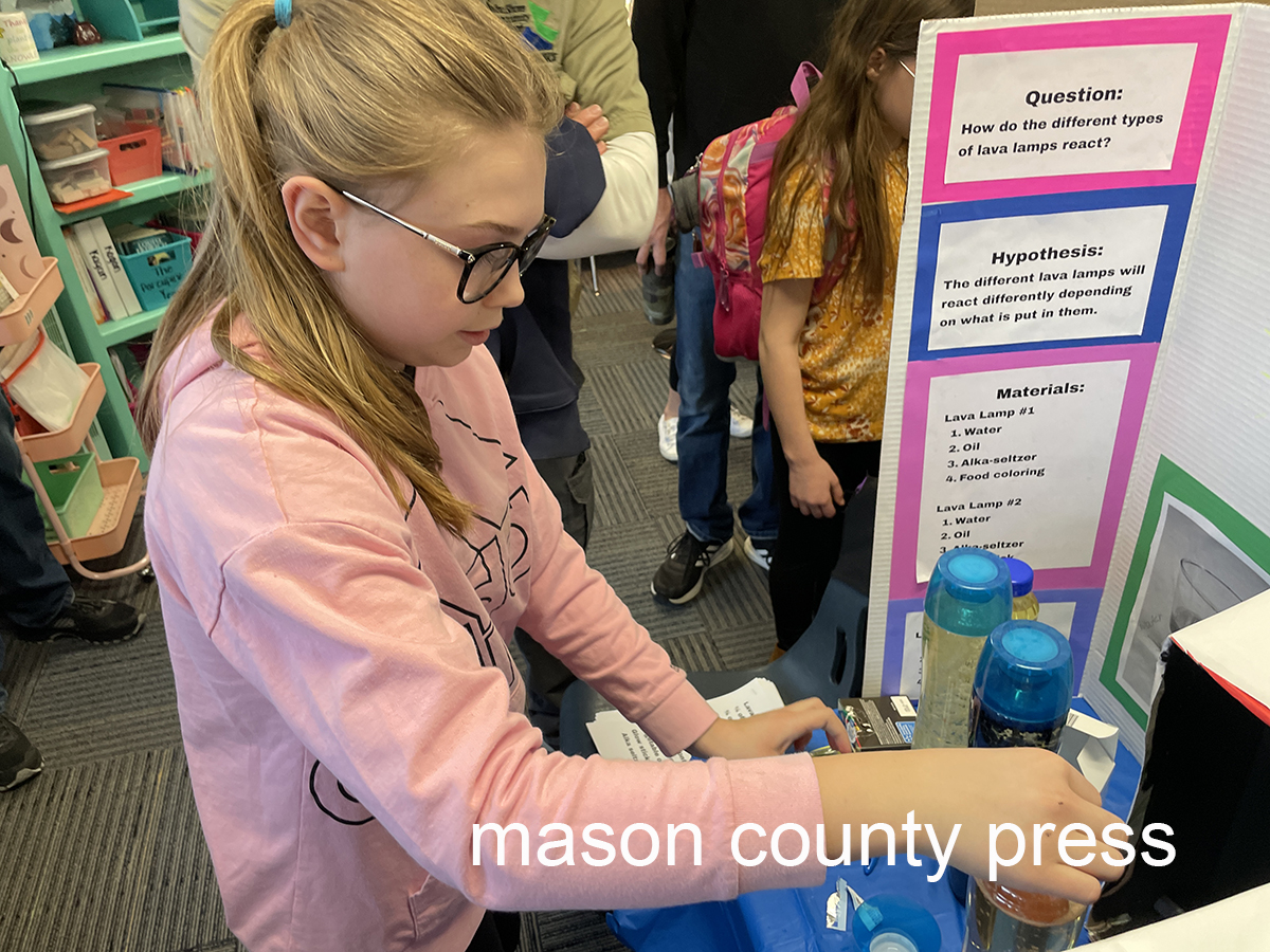 VIDEO: MCC Upper Elementary STEM Night | MasonCountyPress.com