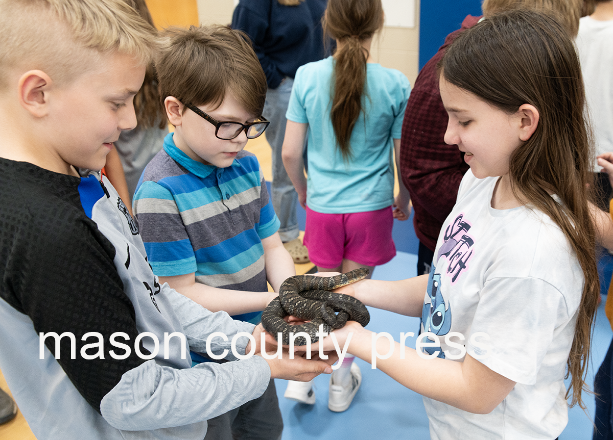 PHOTO FEATURE: Snake lessons | MasonCountyPress.com