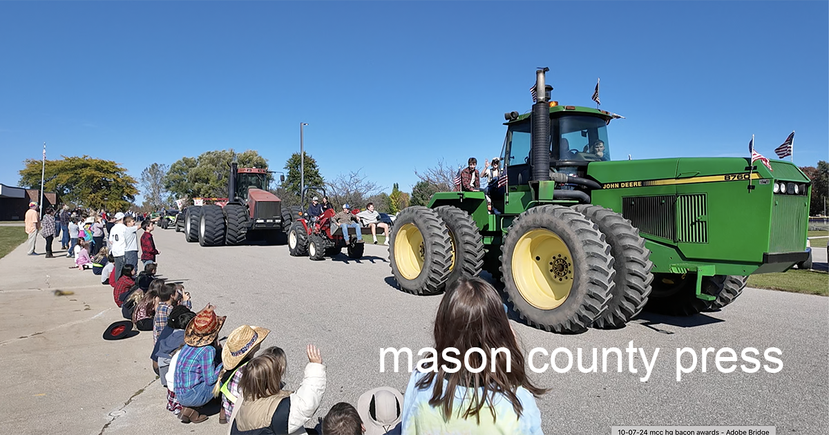 MCC tradition: Homecoming spirit week tractor parade | MasonCountyPress.com