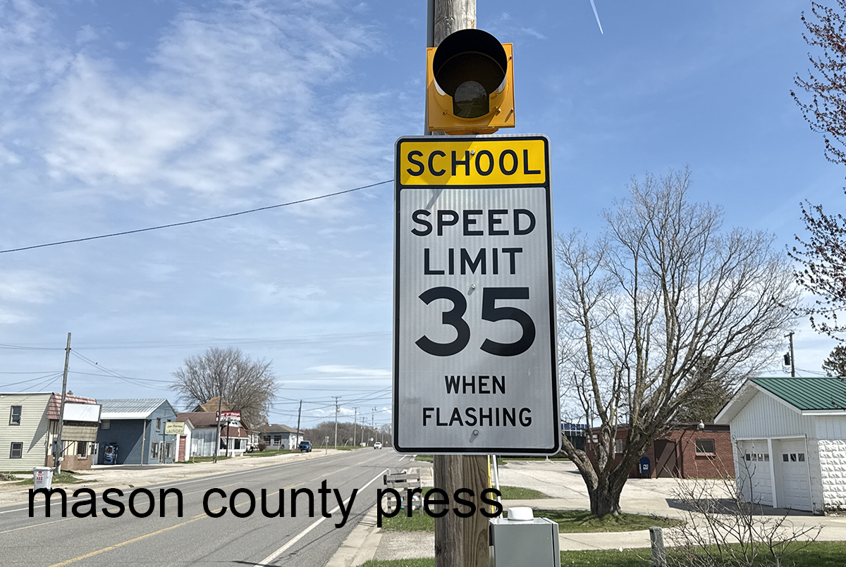 School speed zone signs installed in Custer | MasonCountyPress.com