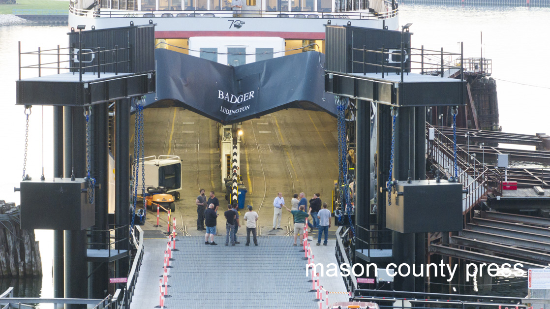 Badger stern gate damaged while docking | MasonCountyPress.com